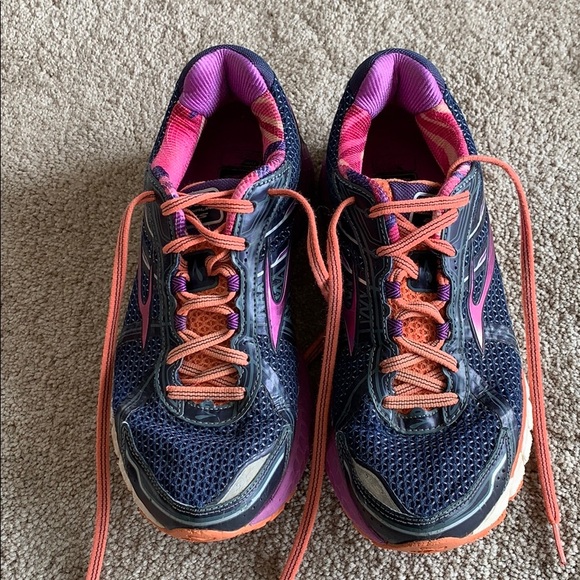 Brooks | Shoes | Brooks Dna Sneakers | Poshmark
